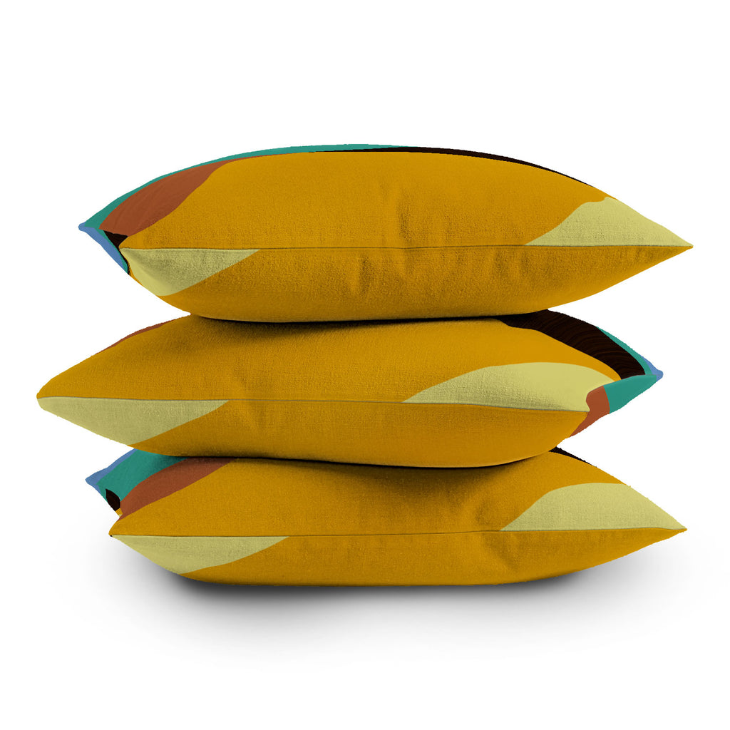 Tridiv1 Mega2 Throw Pillow Triangle Footprint